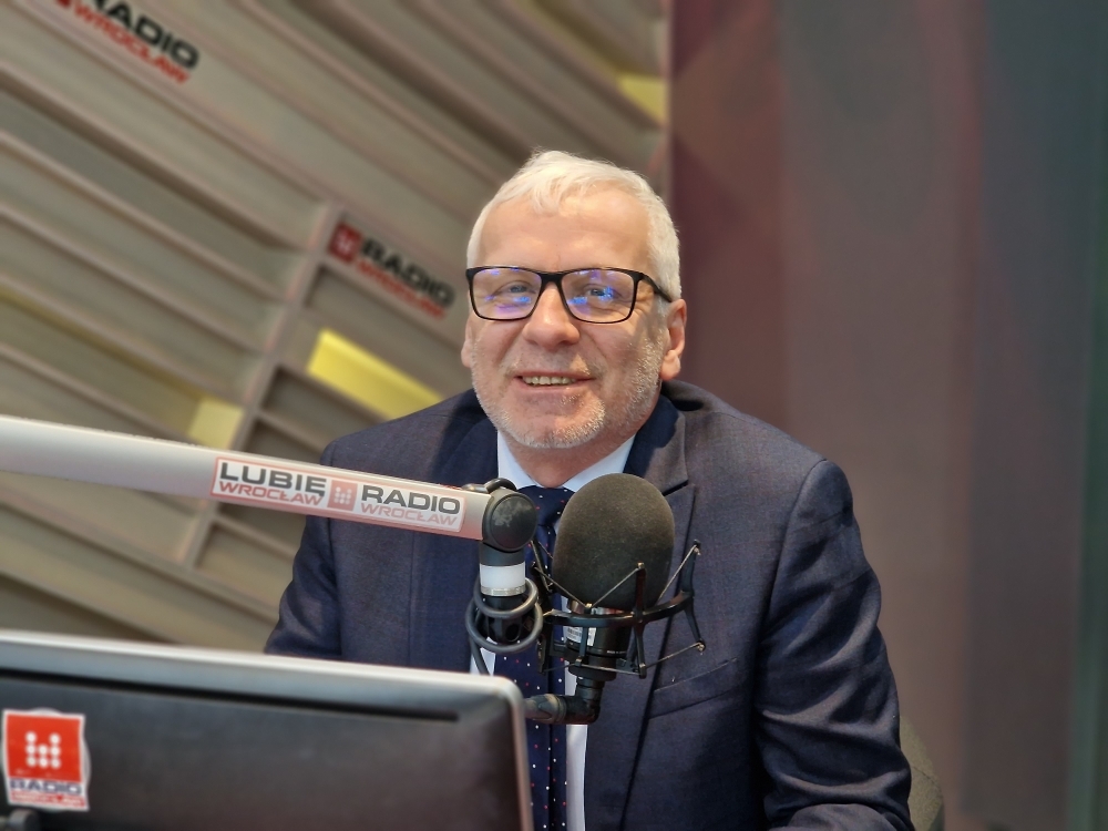 J. Obremski o WOW: Dokumentacja urzędu marszałkowskiego musi być ...